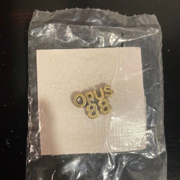 opus | Jewelry | 88 Opus Wine Pin Collector Wine Pin Flair Brooch ...
